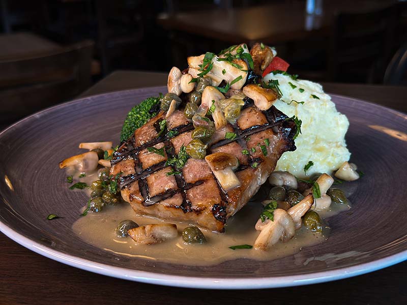 ORC Restaurant | Ontario Racquet Club