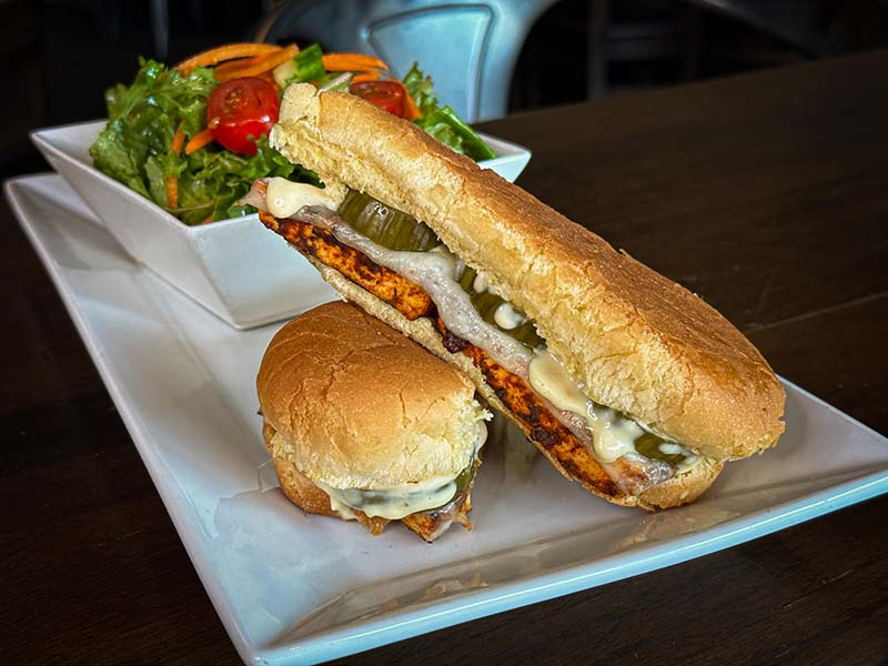 ORC Restaurant | Ontario Racquet Club